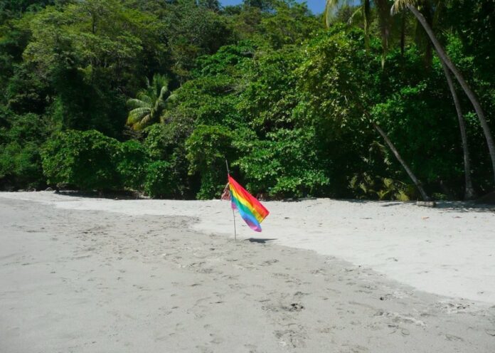 Estas son las playas nudistas gay más famosas de Latinoamérica - LGBTravel